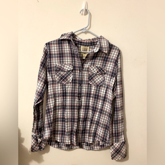 modatech silver edition | Tops | Its A Long Sleeves And Button Down ...